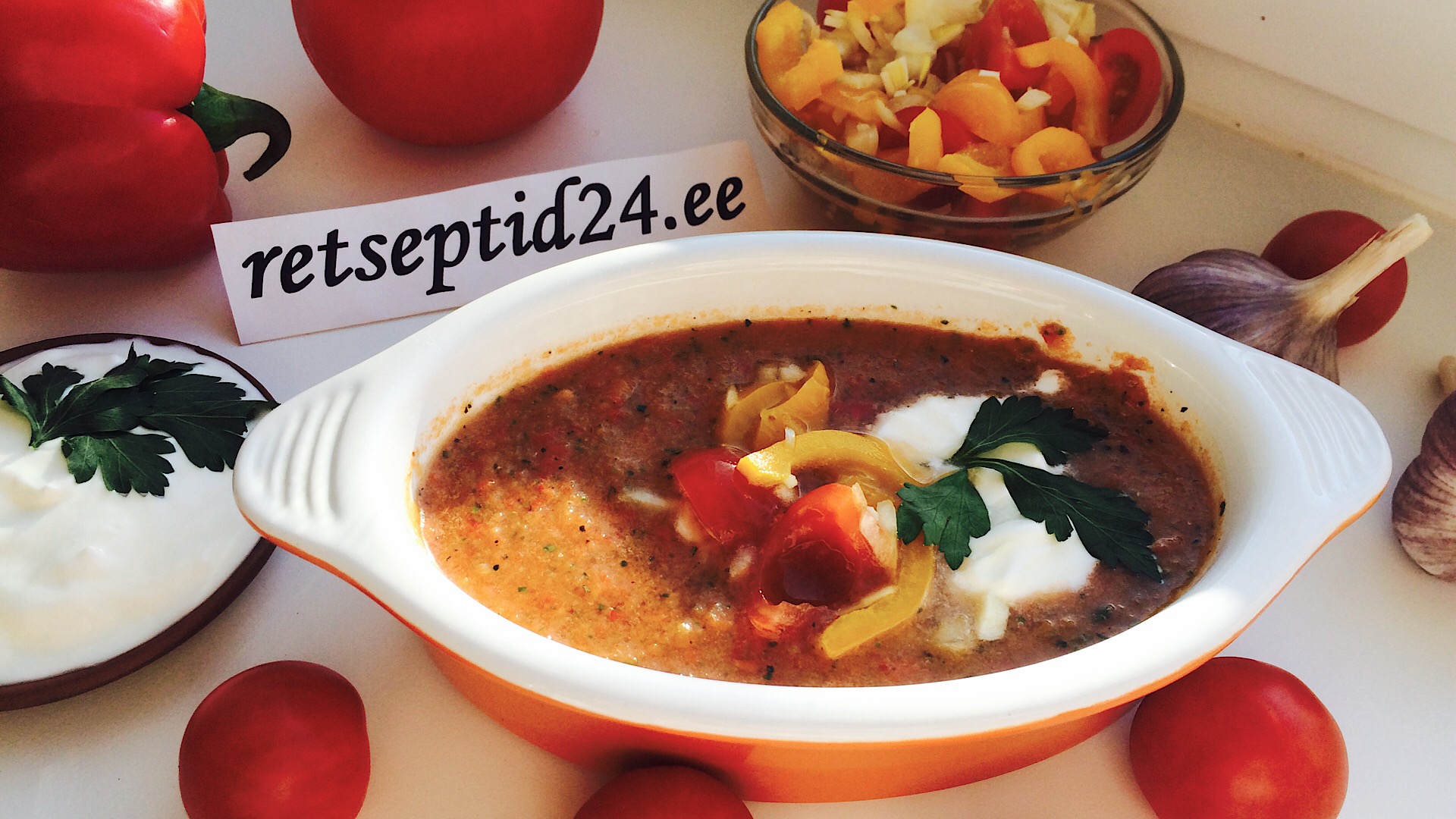 Külm tomatisupp Gaspacho Provence maitsetaimedega | retseptid24